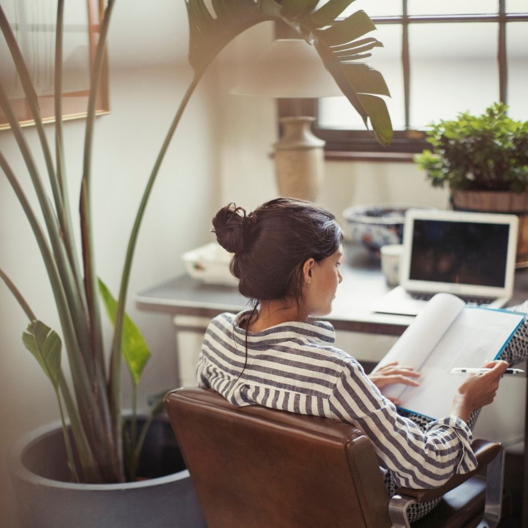 14 Glorious Tips on How to be Productive Working from Home