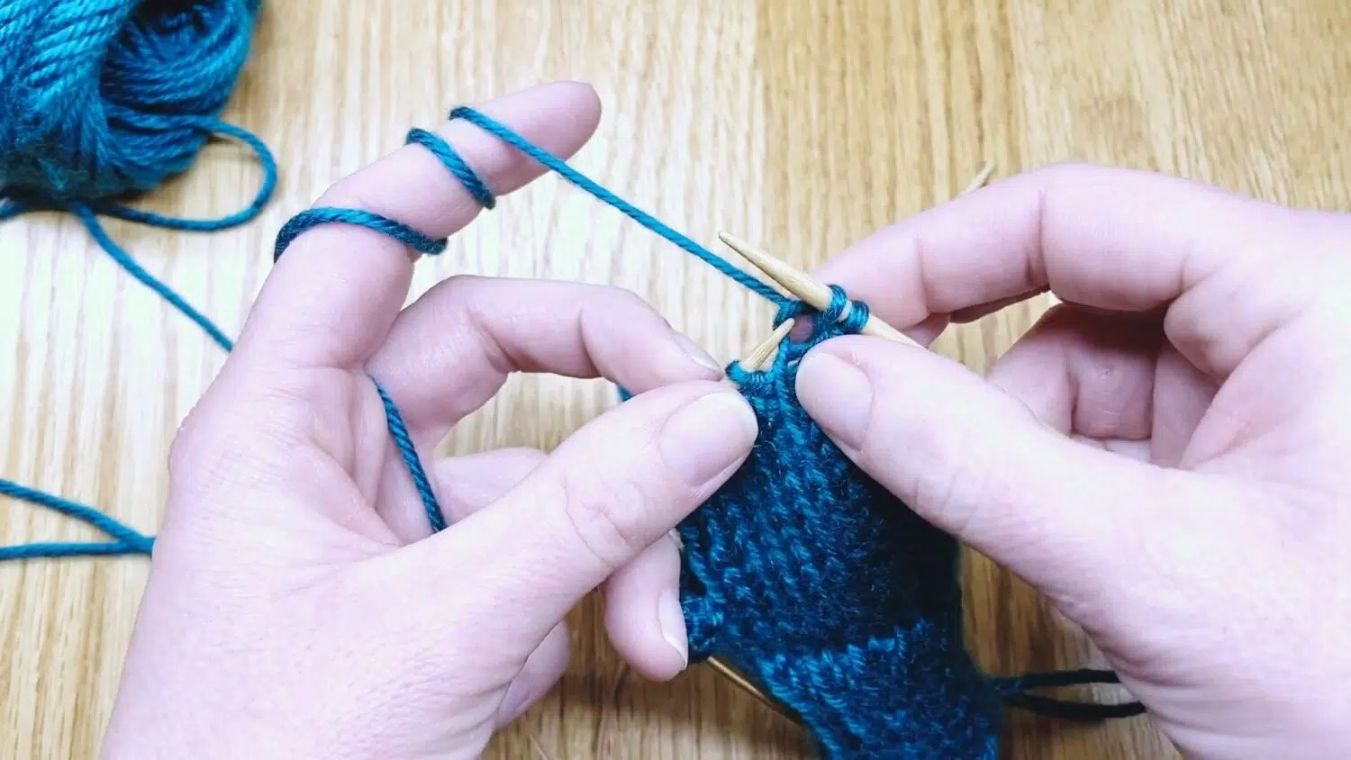 Bind Off in the Magic Loop - PurlsAndPixels
