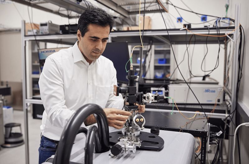 Computer Science Faculty Wins Doe Grant To Study Quantum Computing - Geometric Arts - Gorgeous Retina Collection