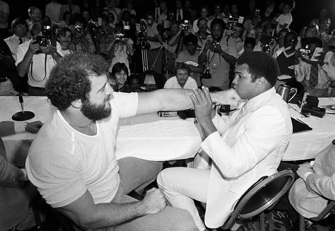 The Legacy of Lyle Alzado: Epitome of a Raiders Legend