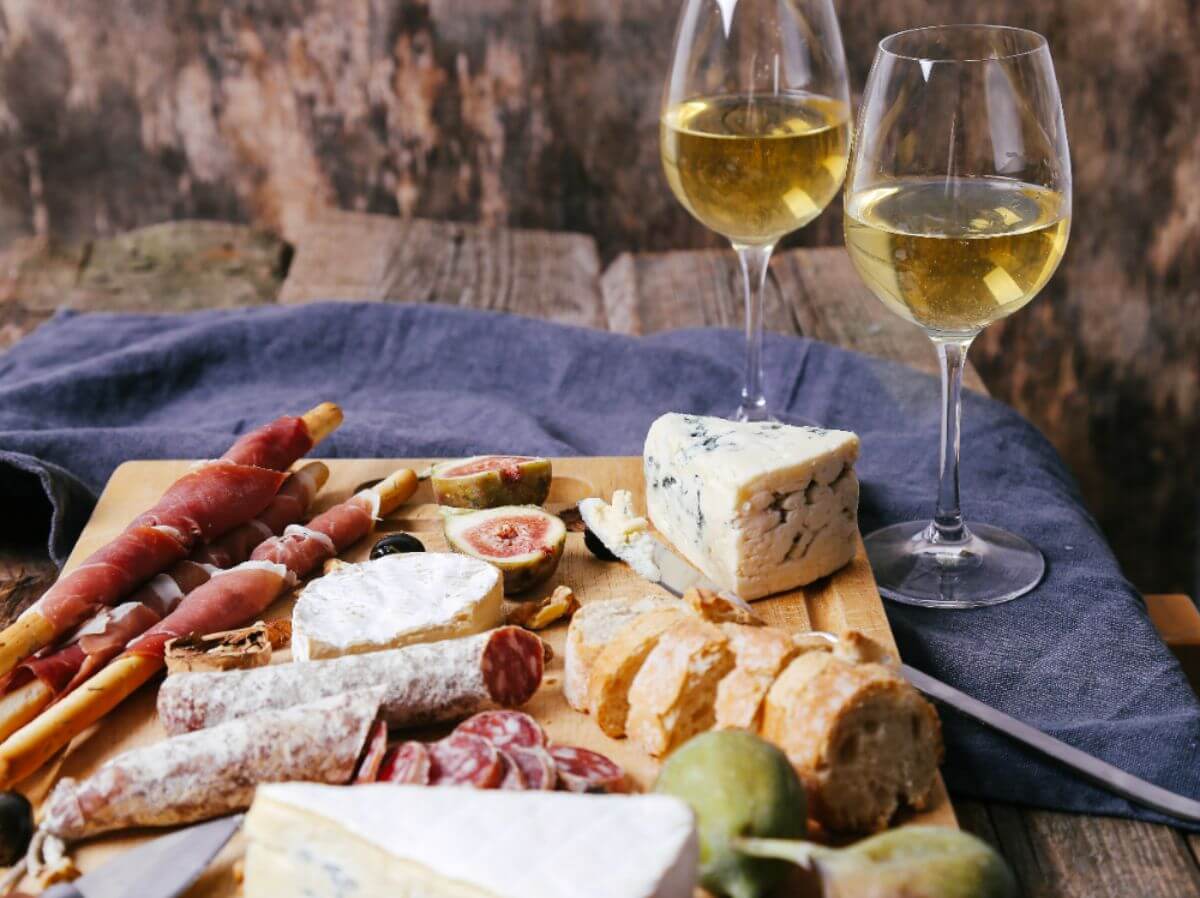 How To Make The Perfect Wine And Cheese Board Ralph S Wines And Spirits