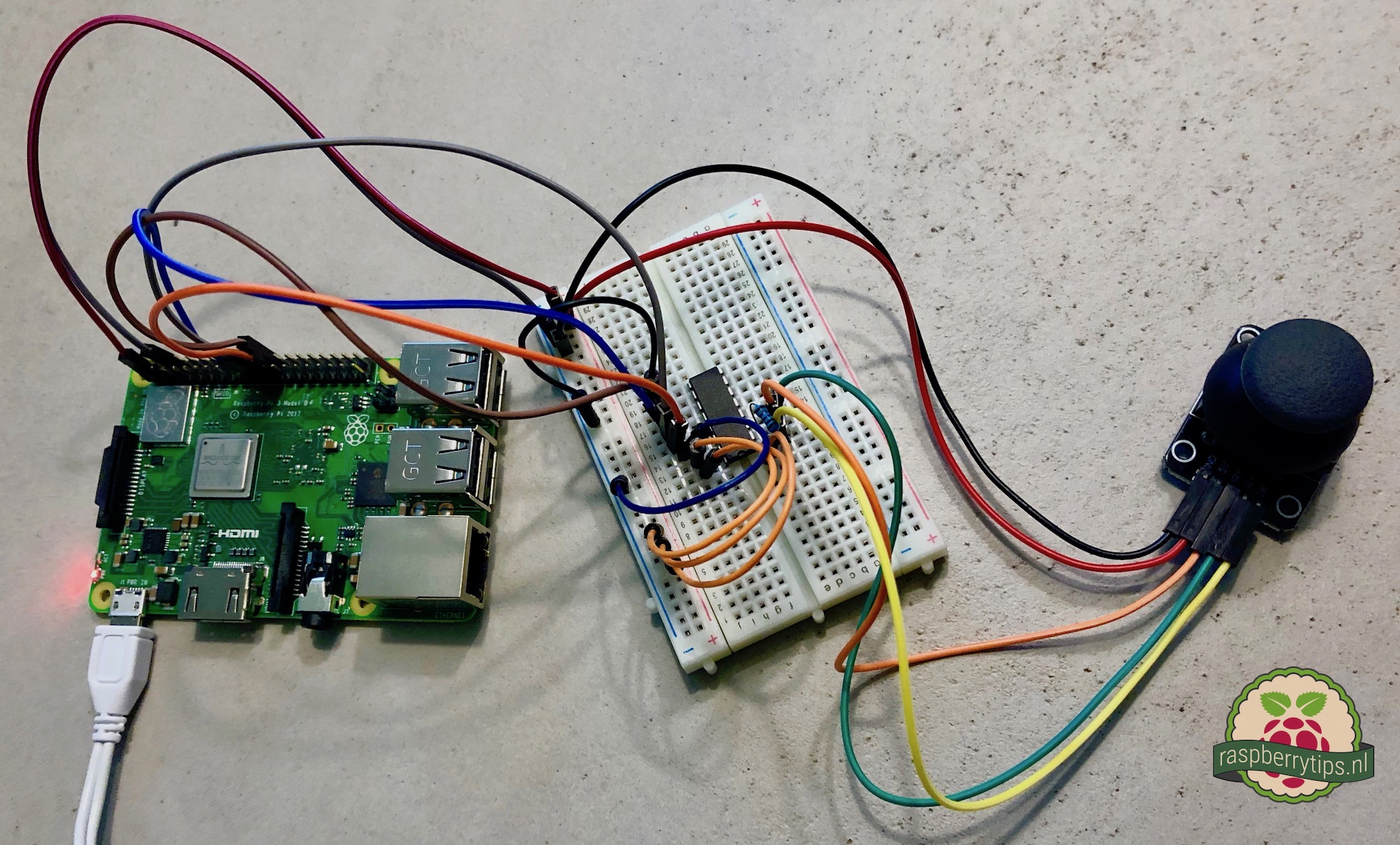 Joystick aansturing Raspberry Pi • raspberrytips.nl