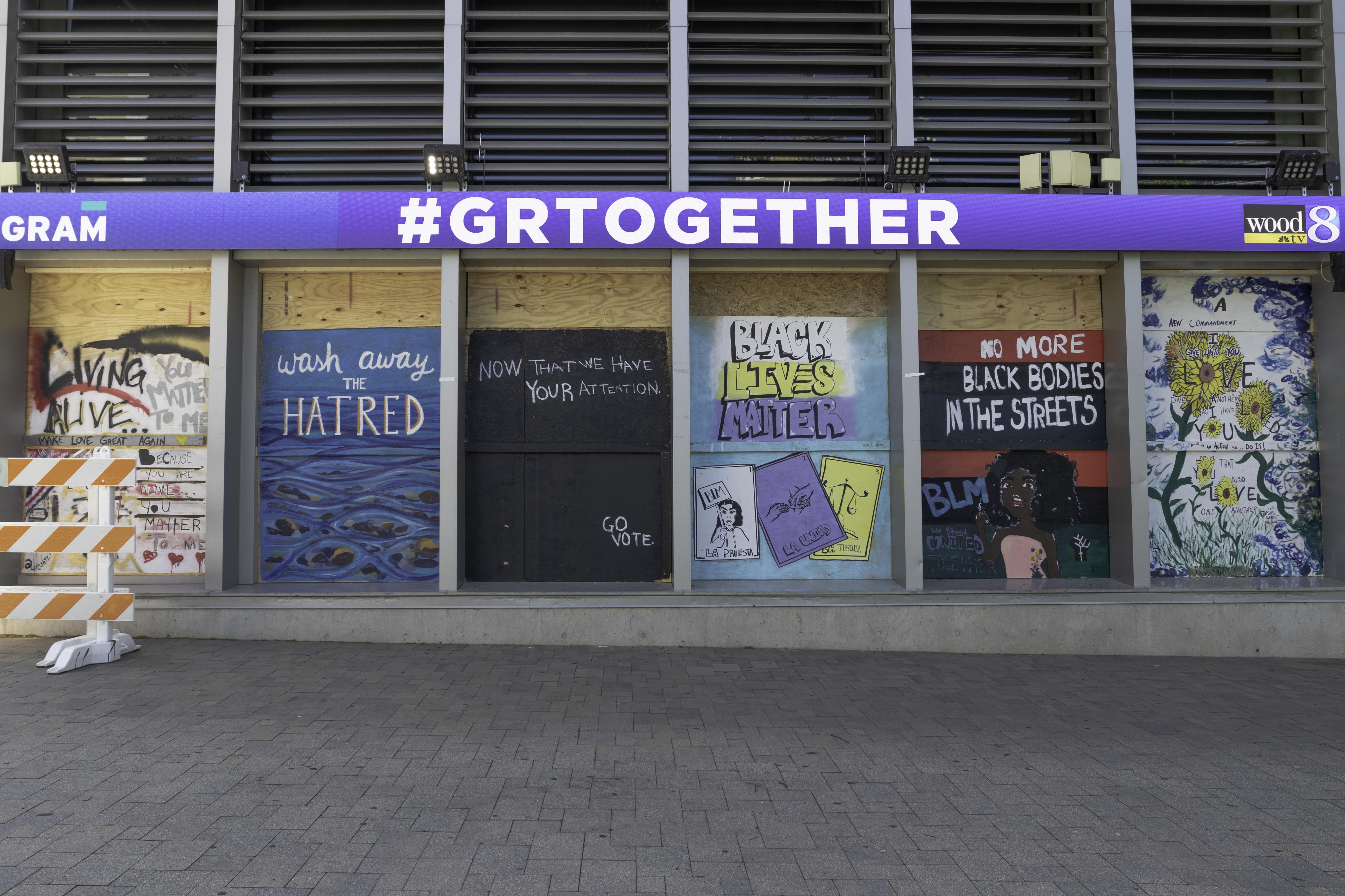 The Message – Photography by Rodney Martin