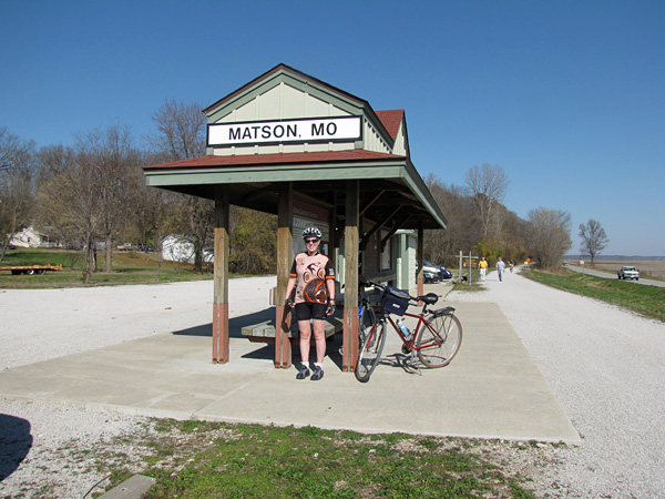 The Katy Trail in Indian Summer | RegenAxe