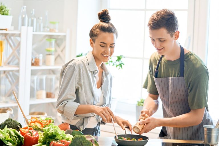10 Things The Happiest Couples Do On Weekend Relationship And Life 10-things-the-happiest-couples-do-on-weekend-relationship-and-life