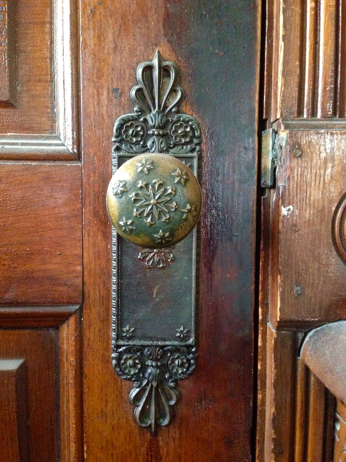 Magical Happenings involving Anthemion – Restoring Ross