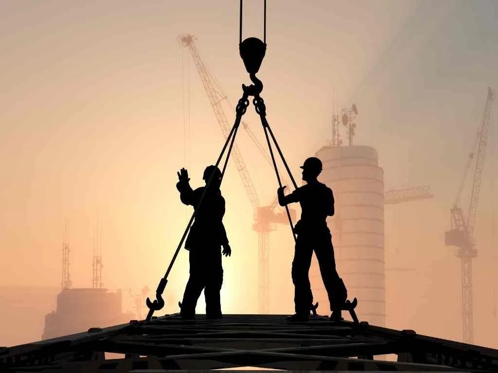 Top 5 Safety Guidelines for Working at Heights in NZ | Road Train