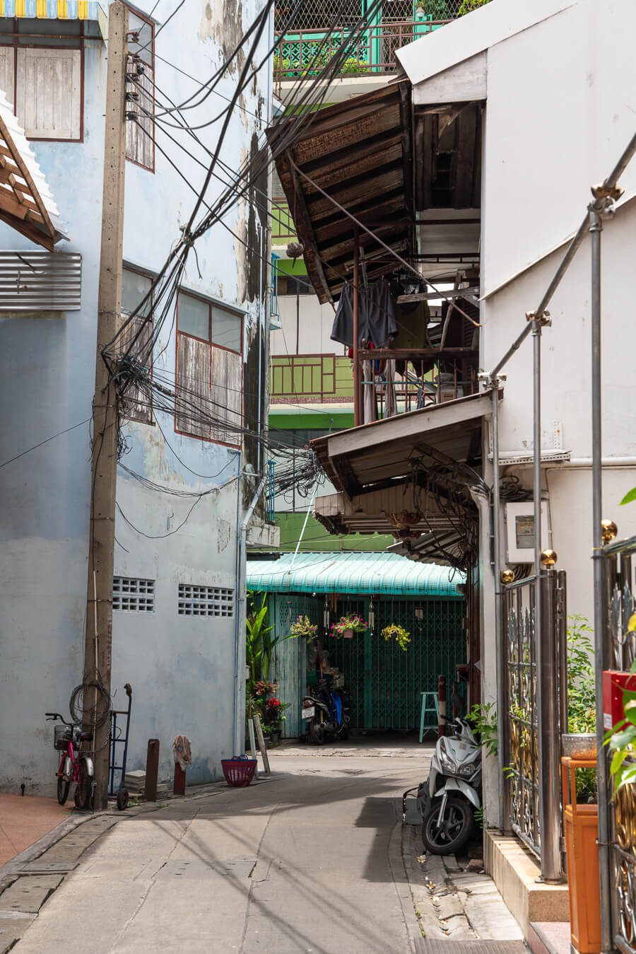 Talat Noi: A Guide to Bangkok’s Coolest Neighborhood