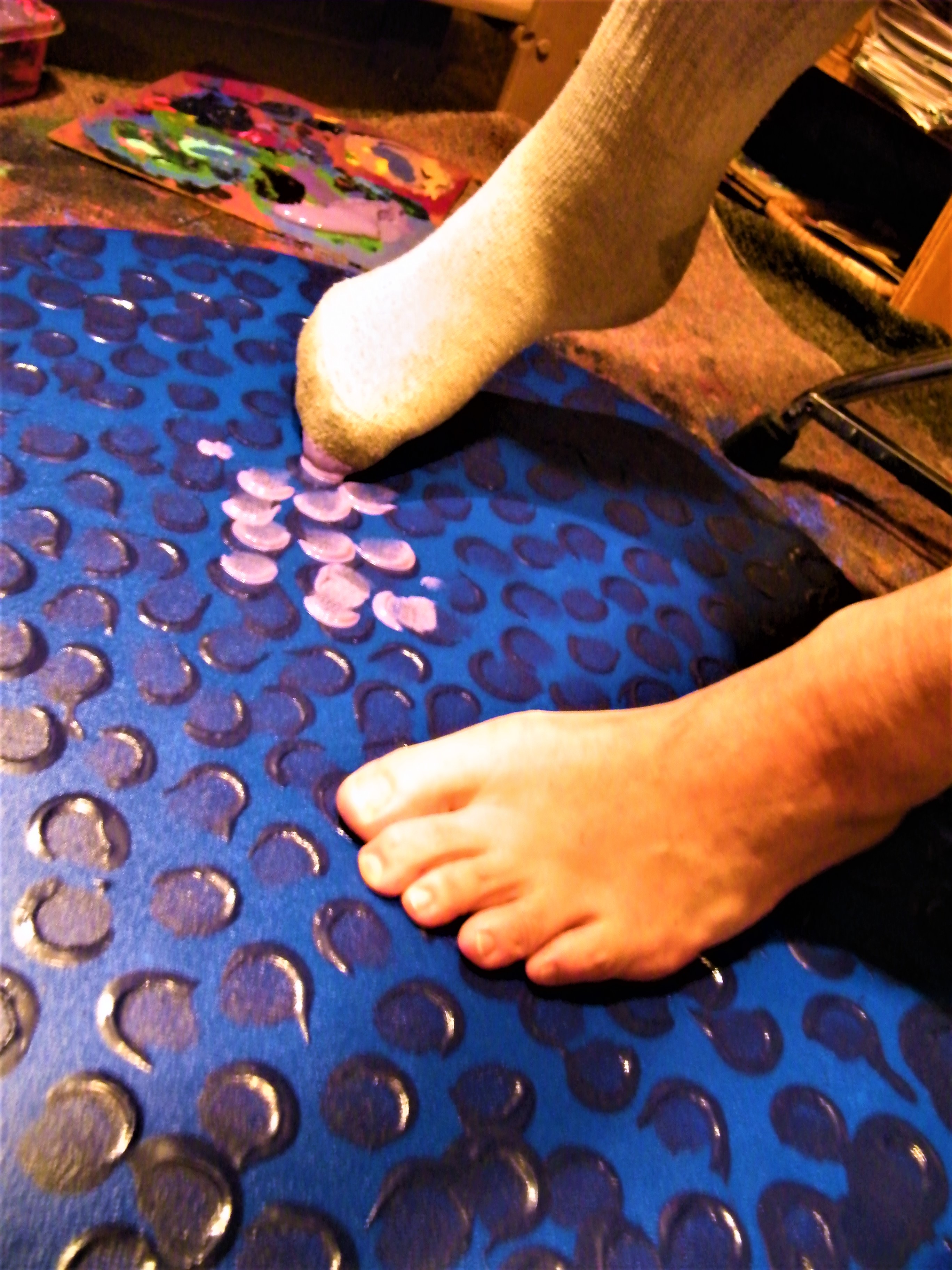 1 – CLOSE-UPS OF TOE PRINTS | RONALD GRAMLING