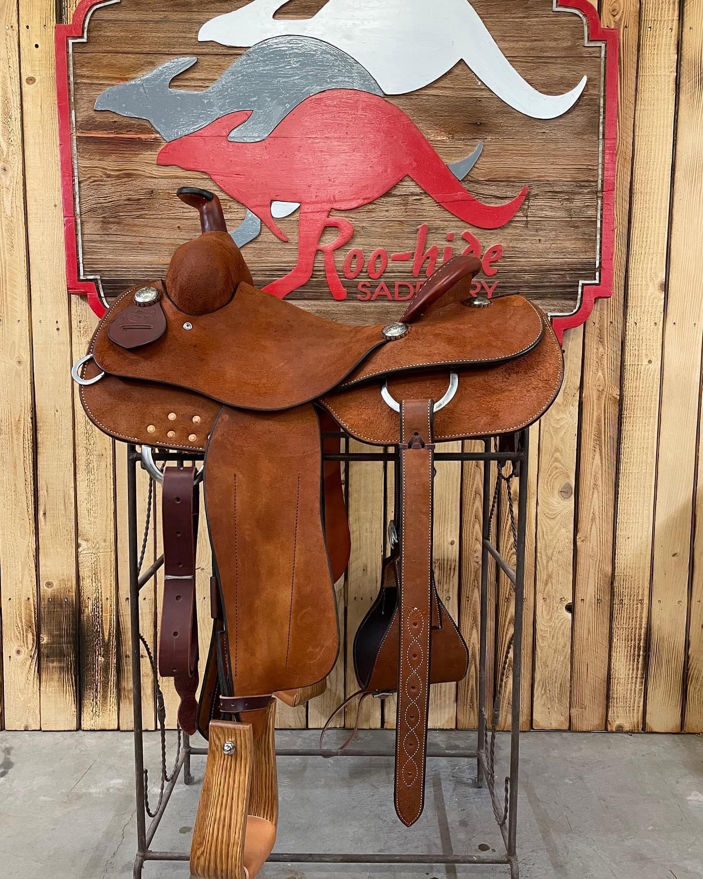 Roping Saddle #07 – Roohide Saddlery