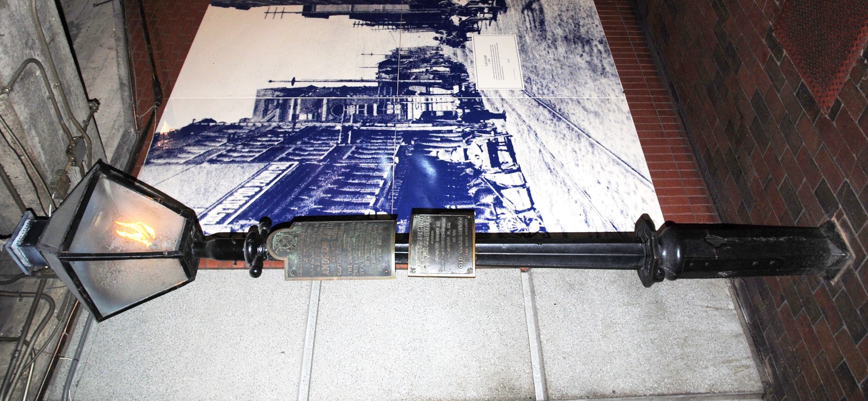 Historic streetlamp moving from Underground to Buckhead - Rough Draft ...