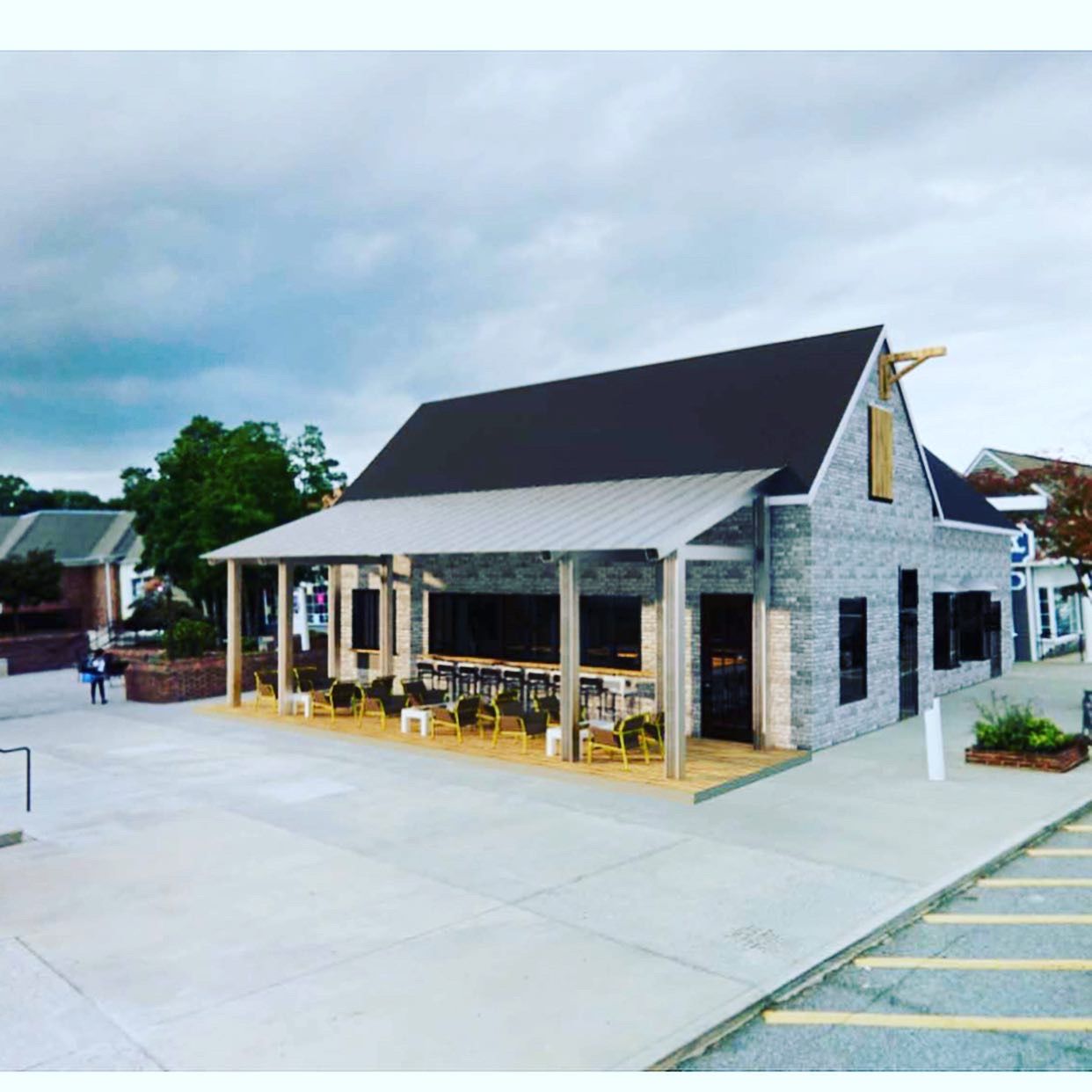 A ‘Cheers’ for Dunwoody: New Dunwoody Village bar opening soon - Rough ...