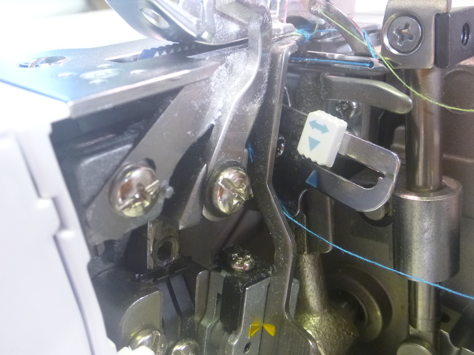 Singer VS Brother Part 2: Stitch Quality & Threading Comparison ...