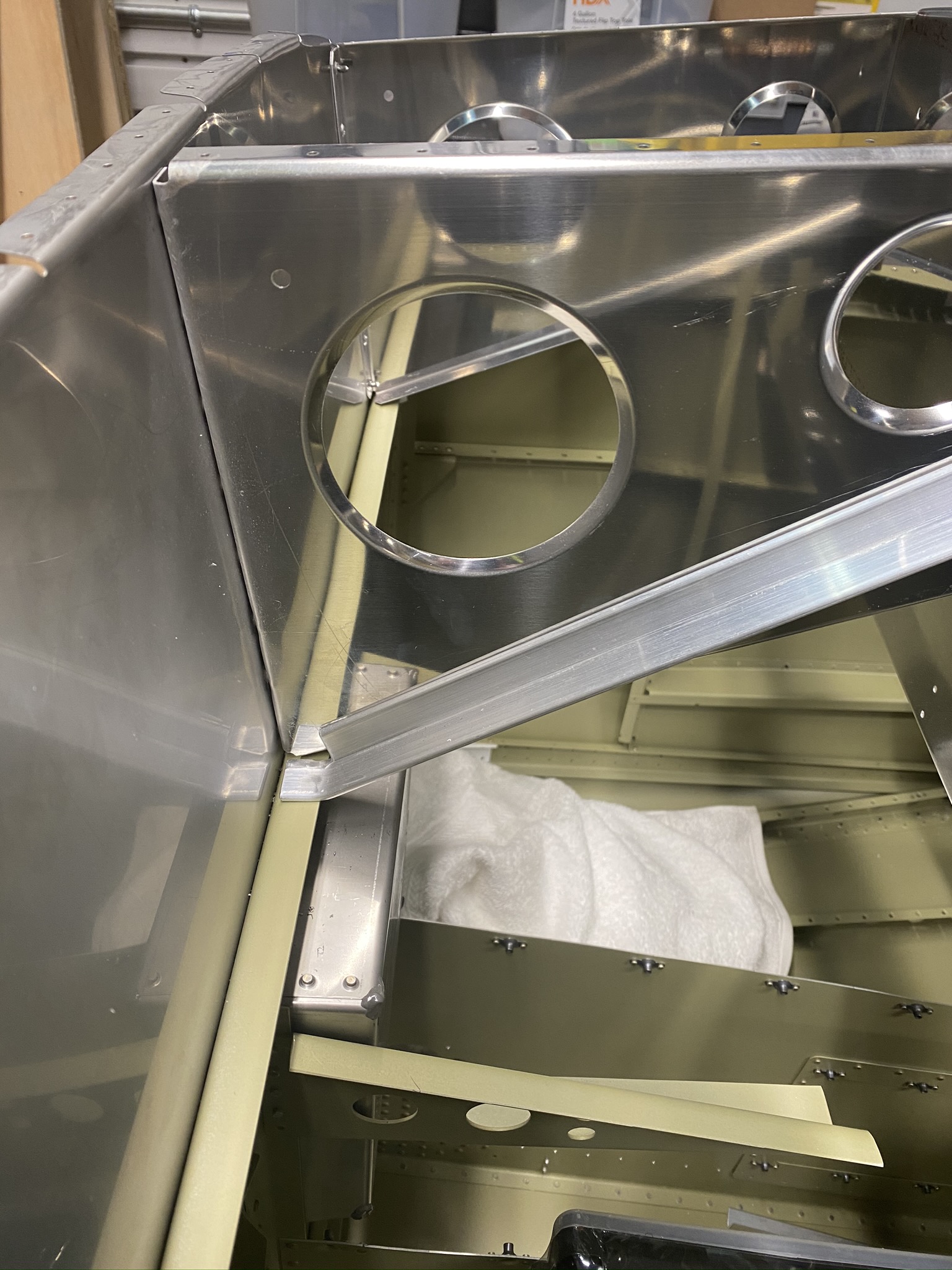 Upper Fwd Fuse Assembly – rv10builder.com