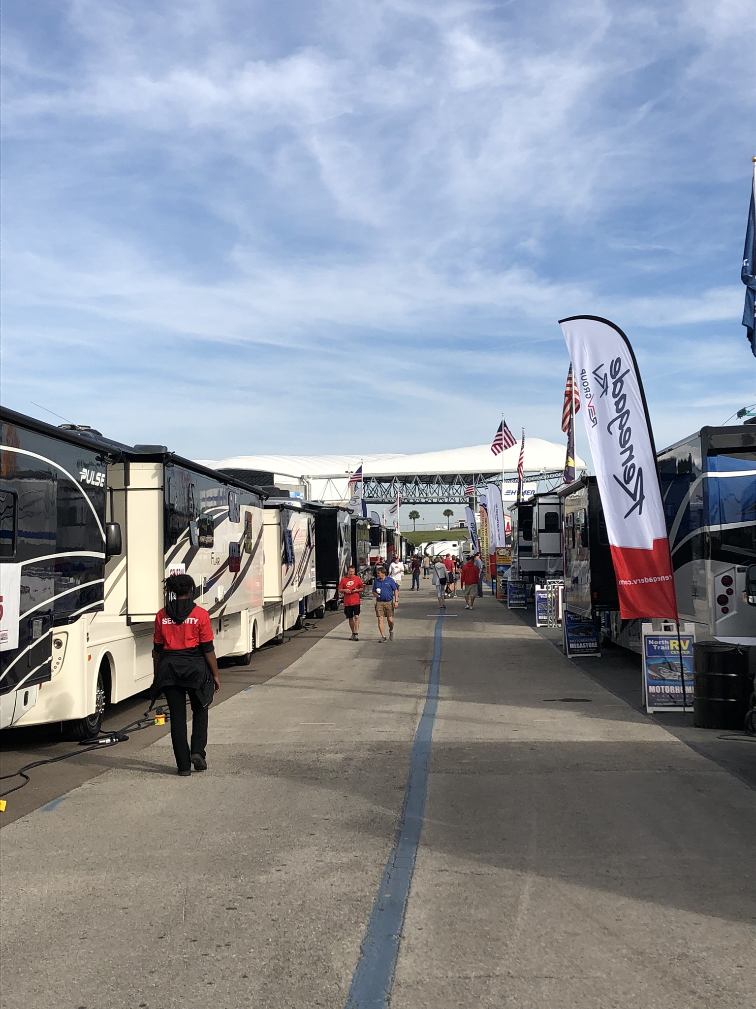 Our First RV Show! - RVing with Robin