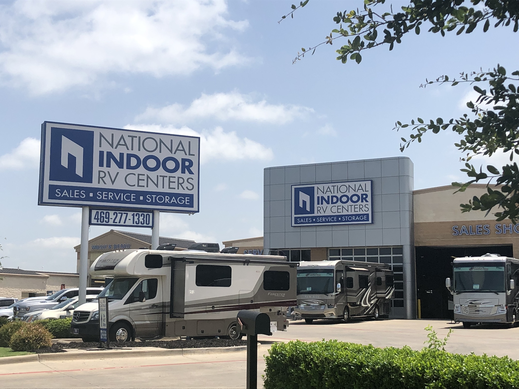 National Indoor Rv Center Locations at Glen Chambers blog