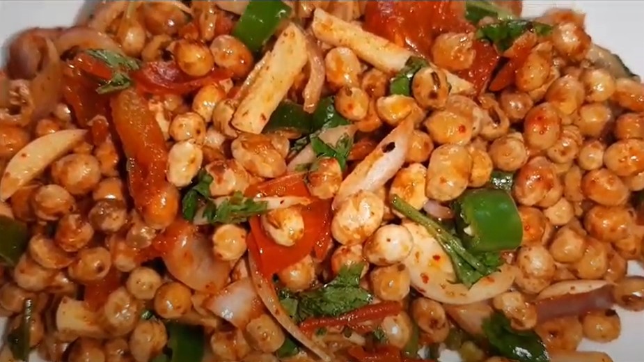 How to Make Bhatmas Sadheko: The 2 Simple Steps for Classic Delish ...