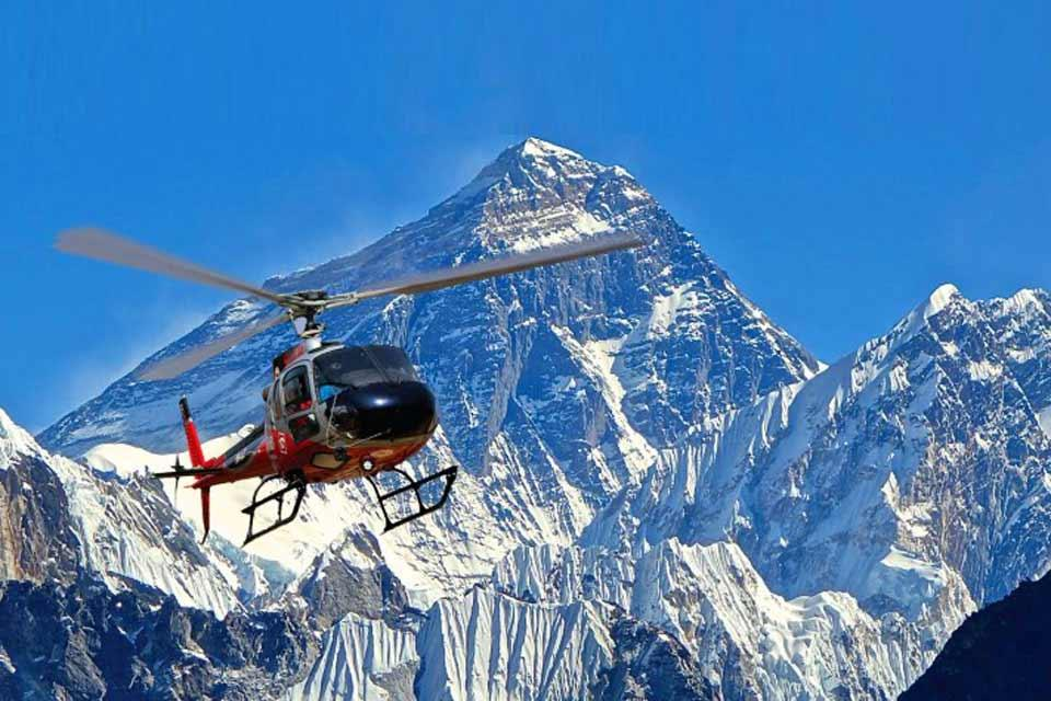 18 Interesting Facts About Mount Everest • Tips Nepal