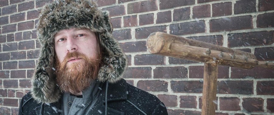 Snowy Portraits of Kris – Film Vs Digital | Samomatic