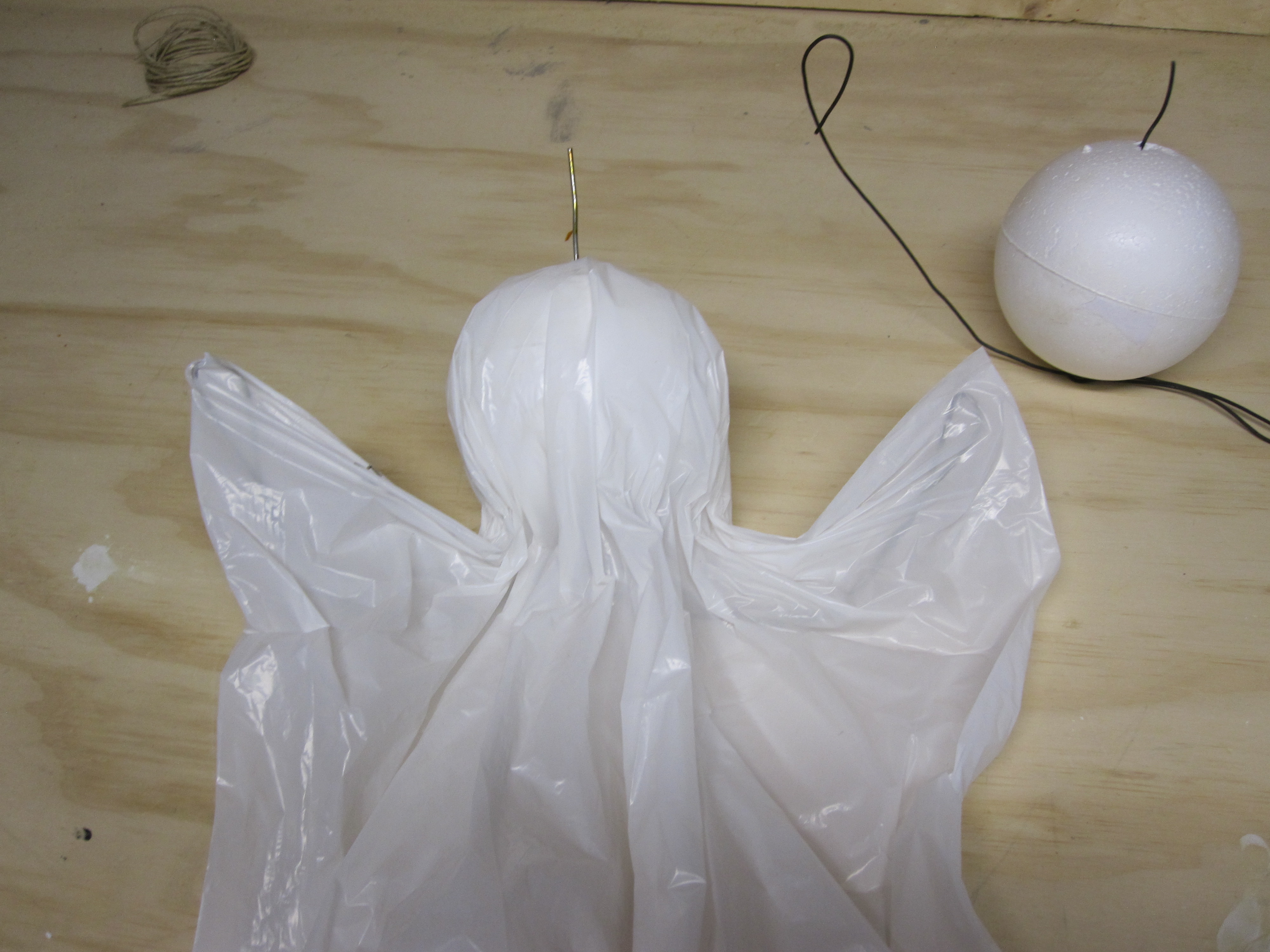 Scarydad Project: Flying Yard Ghosts