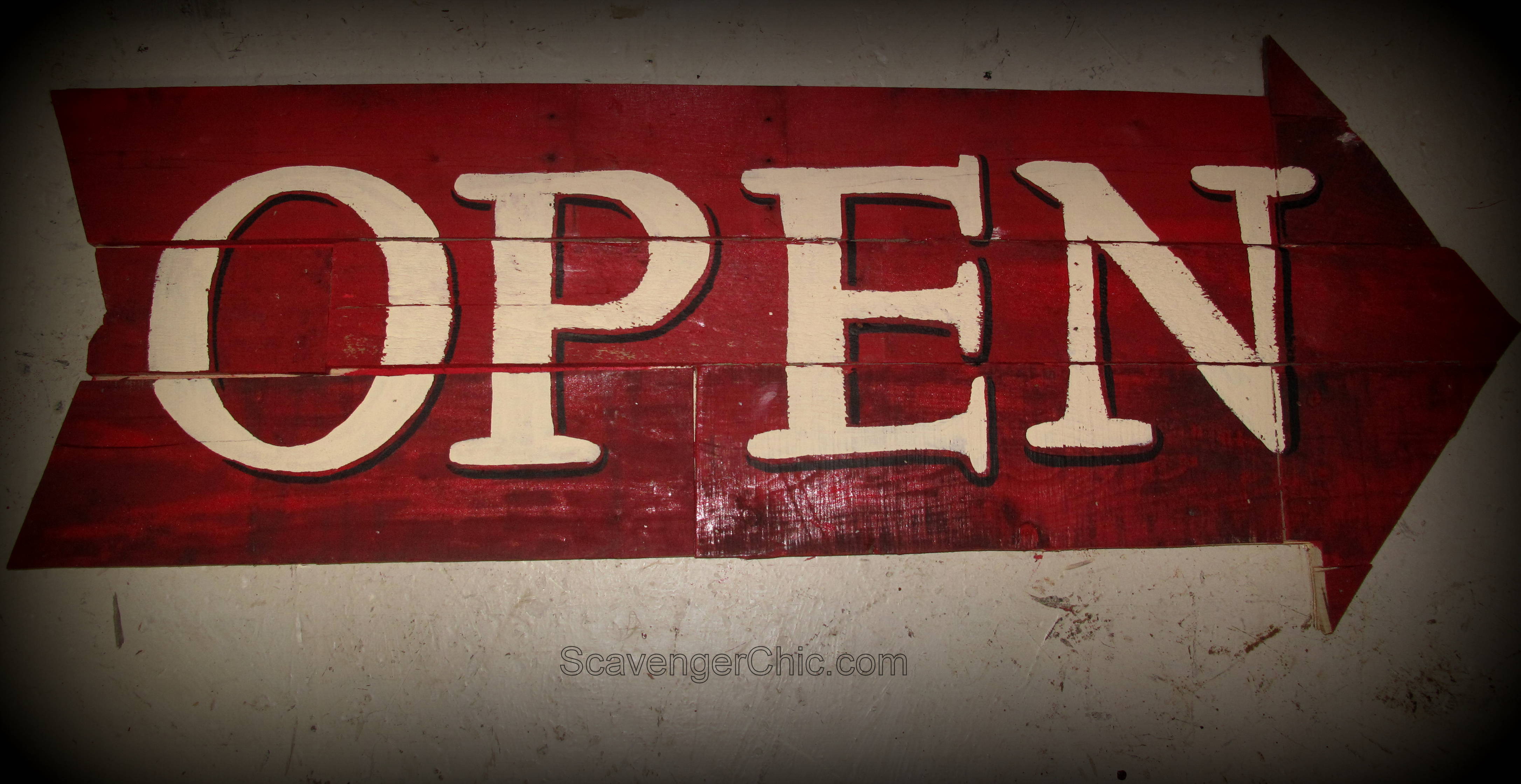 Pallet Wood Open Sign with Lights diy - Scavenger Chic