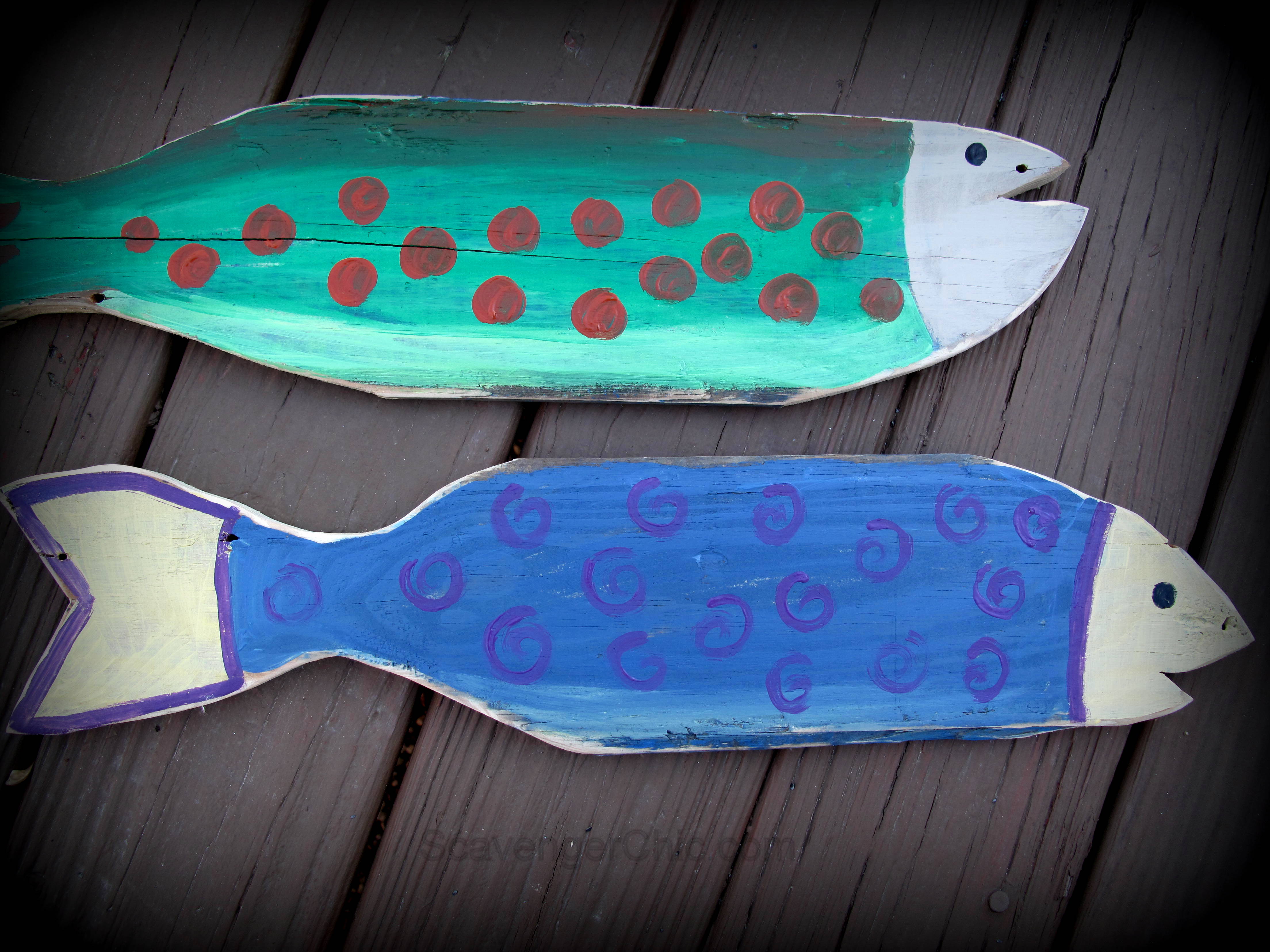 Pallet Wood Fish Wall decor diy - Scavenger Chic
