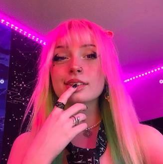 Eva Violet Instagram ScopeNew