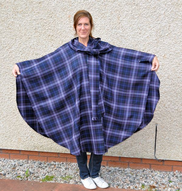 Review: Scottish Edinburgh Cape from Heritage of Scotland | Scottish Mum