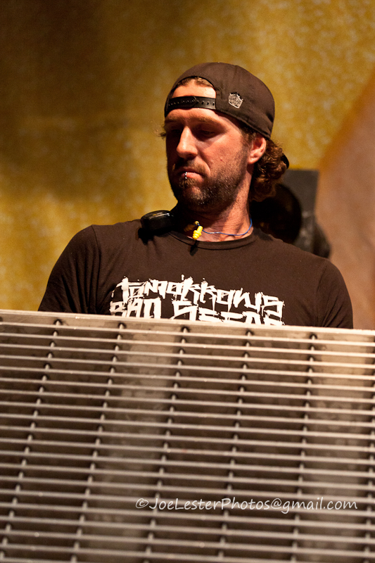 INSIDE the INDUSTRY with Jeff Linton; HOUSE OF BLUES-SUNSET STRIP ...