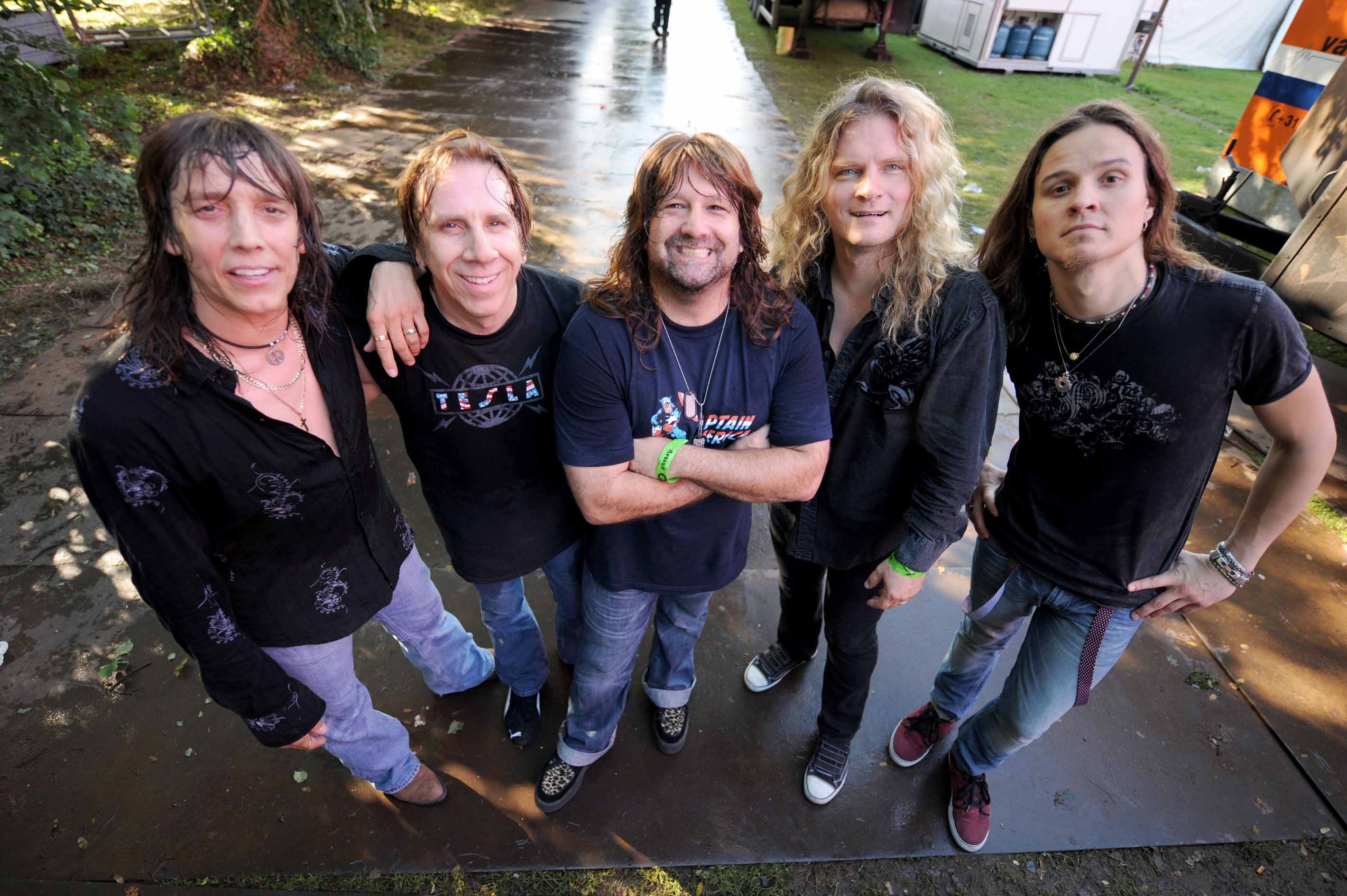 TESLA - The Art of Simplicity - Screamer Magazine