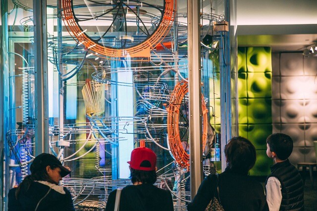 Machines That Play - Sculpture Digest