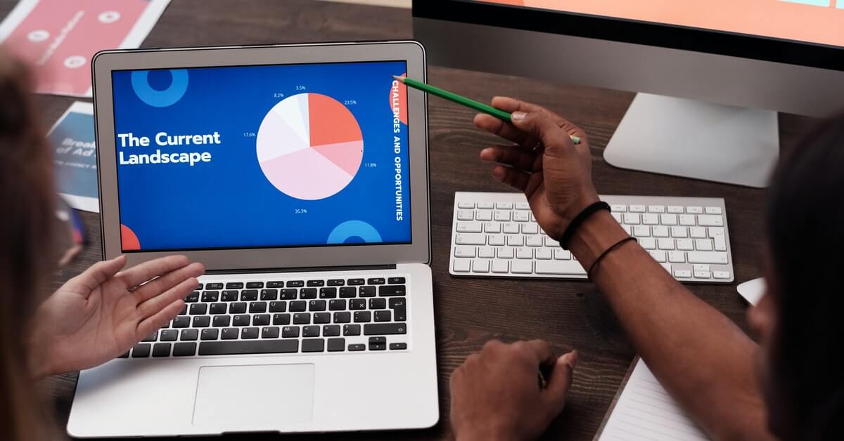 How to Create an Effective Sales Deck (+ Free Template)