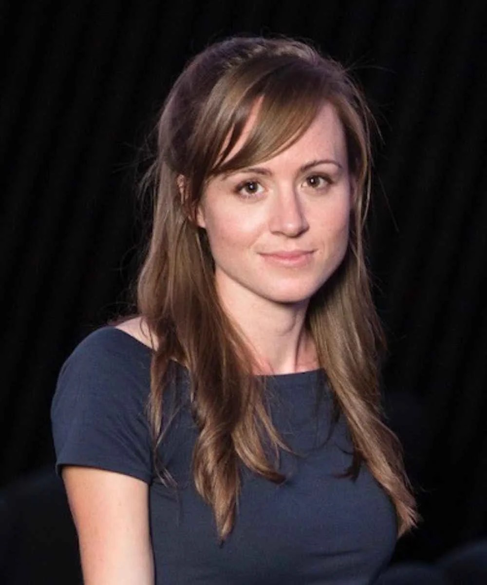 Dr.-Beth-Healey | Should Be Cruising