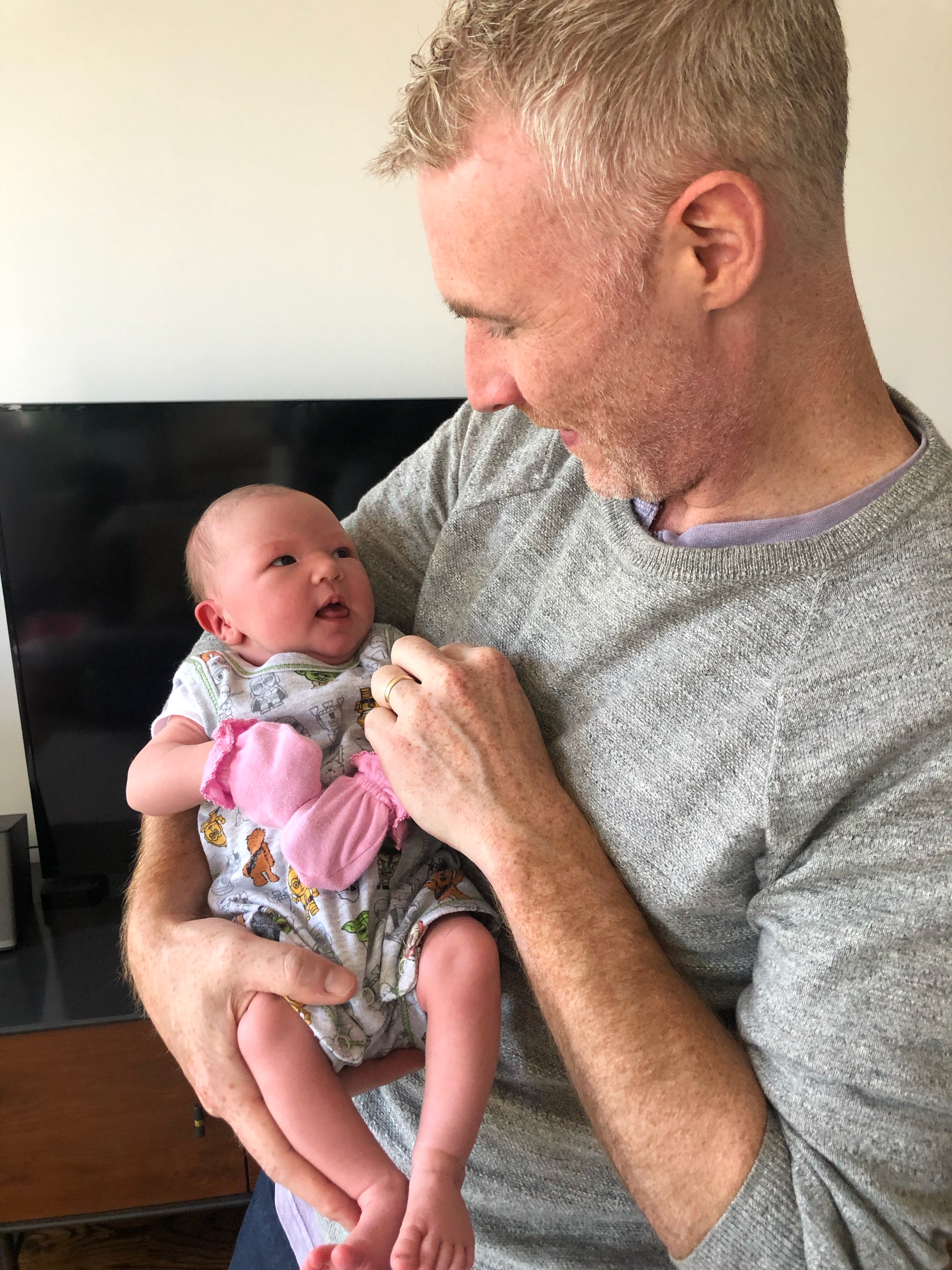 Are Silverbacks Good Dads? – Silverback Digest