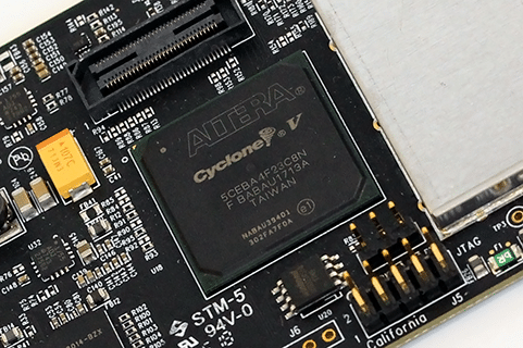 BladeRF xA9 - Silvertone Electronics