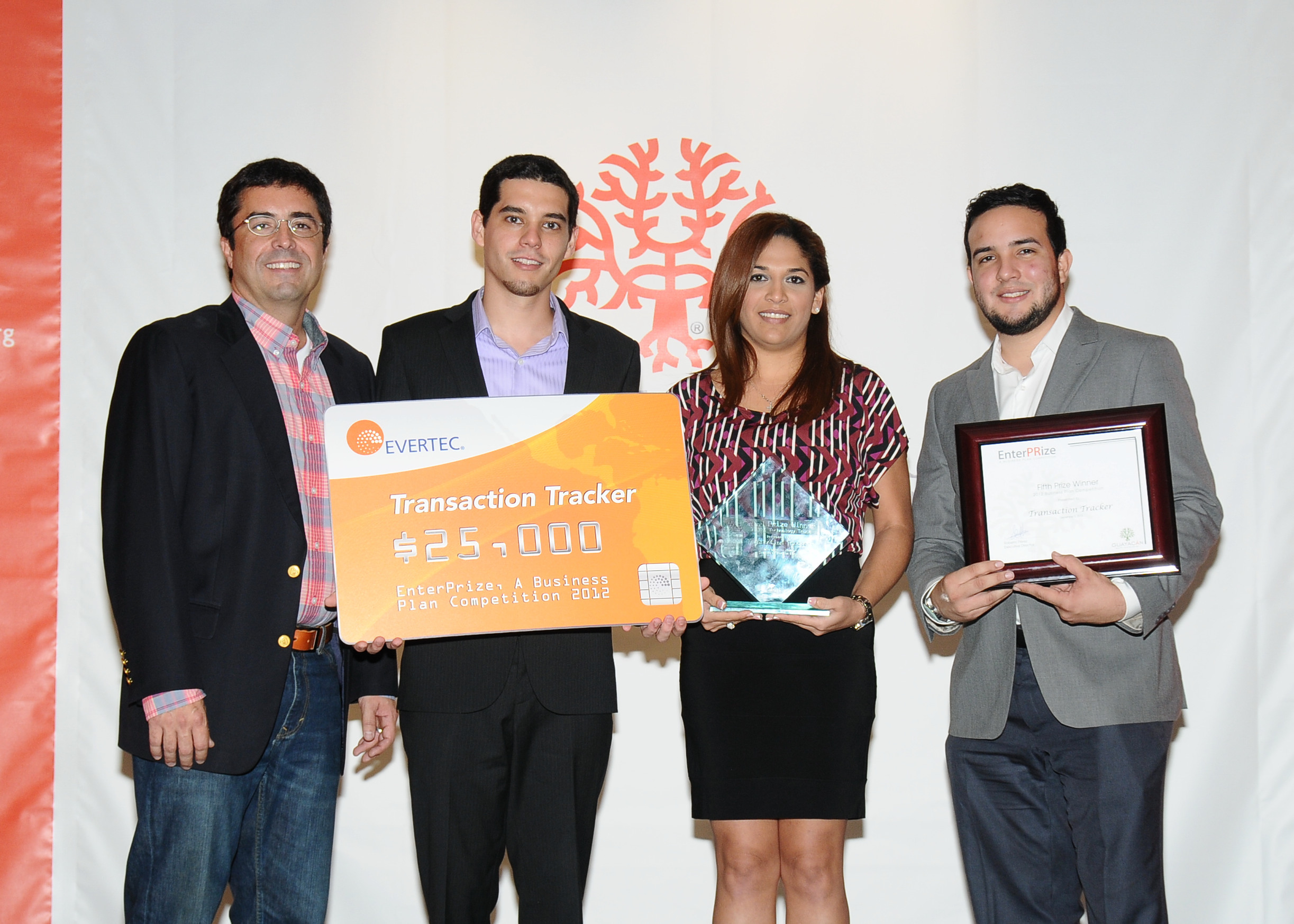 EVERTEC premia la Tecnología Transaccional - Sin Comillas