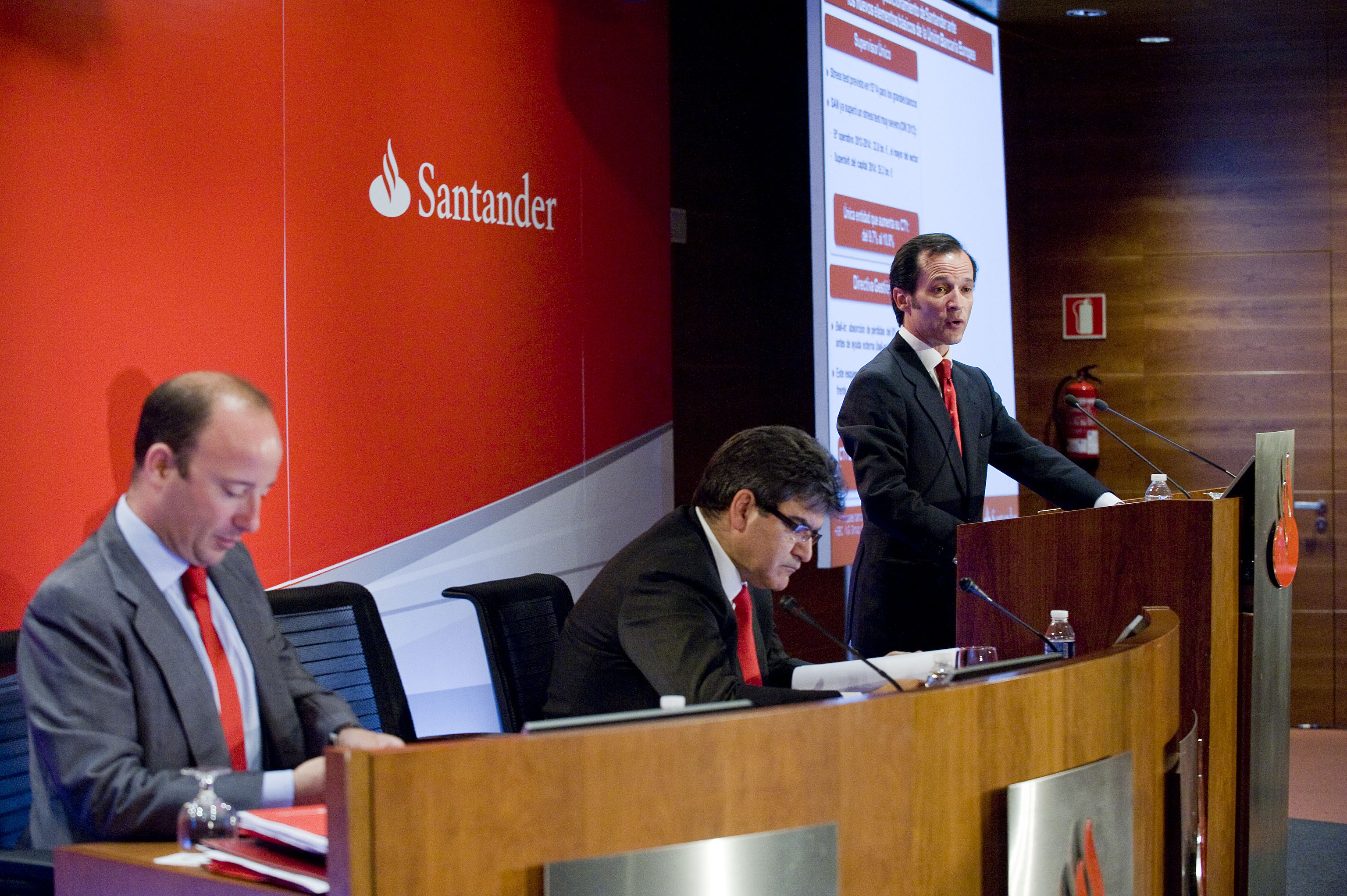 Santander Puerto Rico gana $33 millones, 70% más que en el primer ...