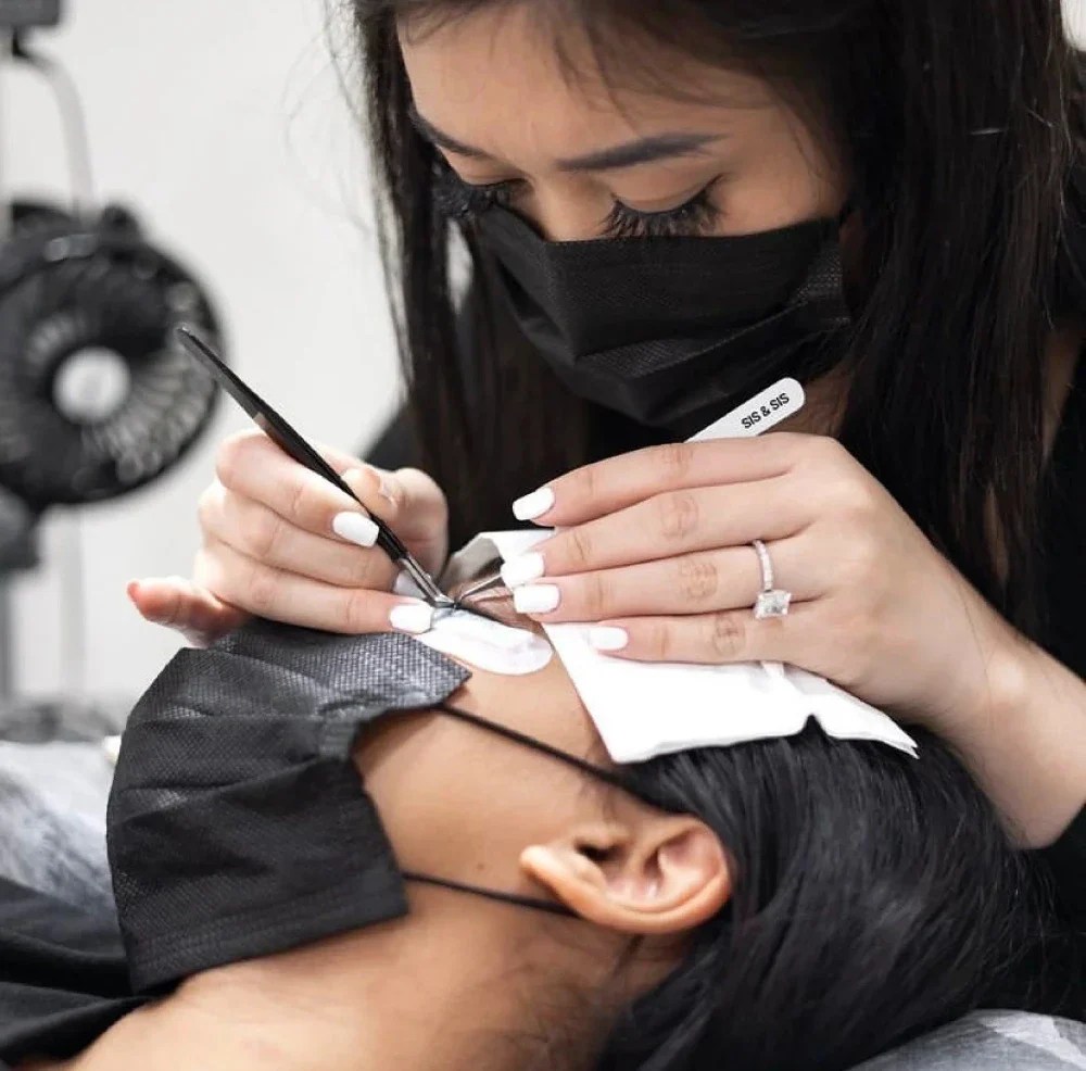 Sis N Sis Lashes About Us Sisnsislashes