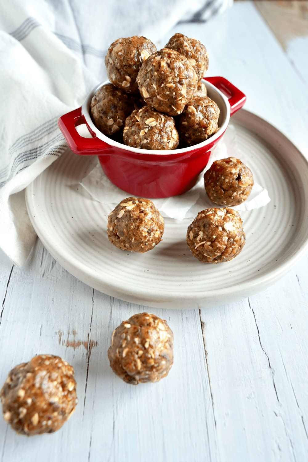 Peanut Butter Date Energy Bites - Slice Of Honey