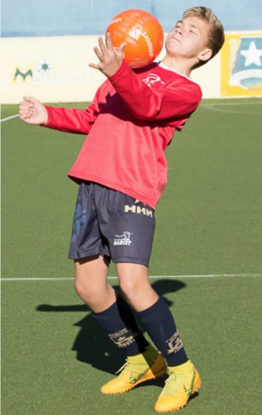 Cómo dominar el control del balón en fútbol