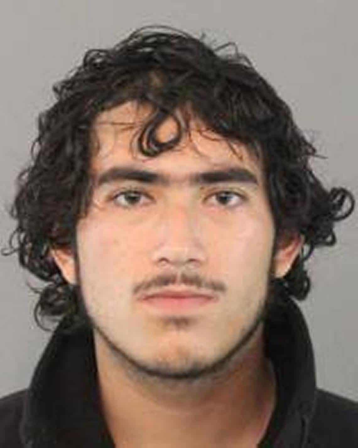 18-year-old Daniel Mitchell abandoned 16-day-old son in a parking lot ...