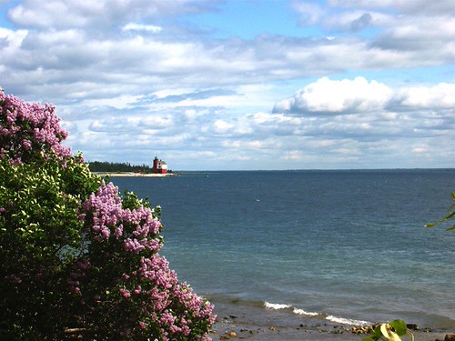 Round Island Lighthouse & Lilacs | Michigan in Pictures