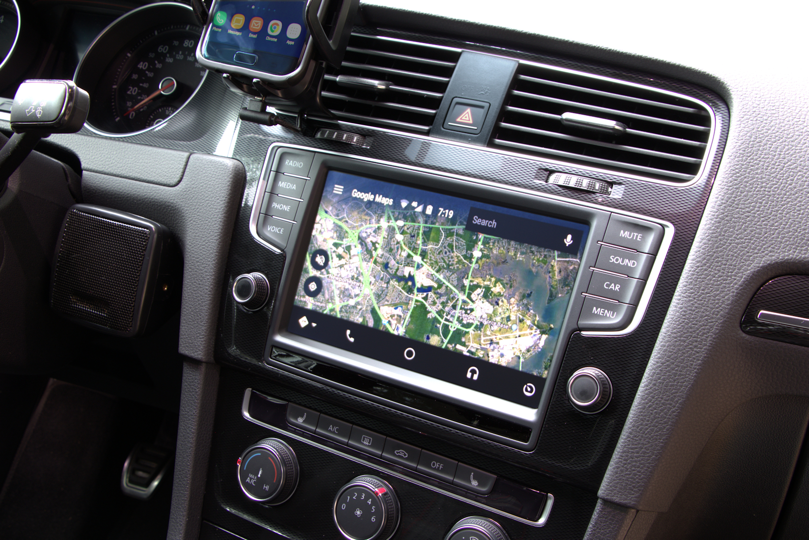 Eight Inch MIB2 Display | Stealth GTI