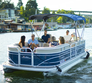 Pontoon vs. Speed Boat: Which Watercraft Suits Your Lifestyle and Needs ...