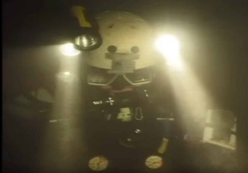 Spooky Cave Diving – The Archives