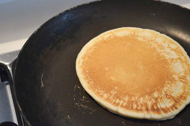 How to make flipping good pancakes. • Suger Coat It