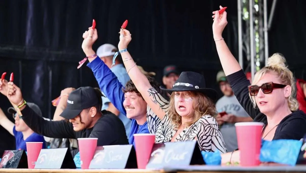 Live at Black Deer Festival: Chilli eating competition | Supajam