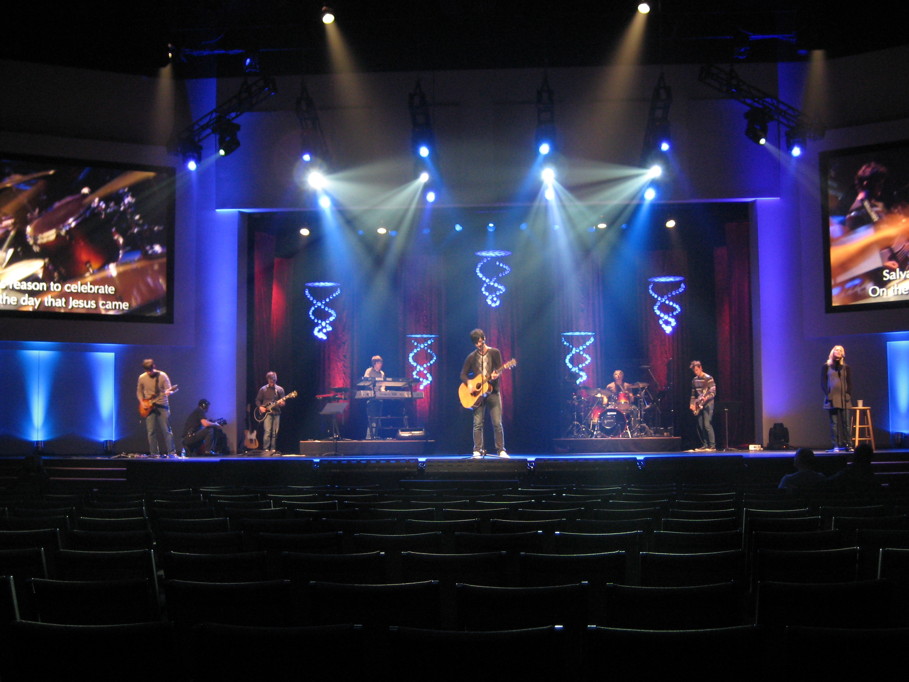 Stage Design | Support. Creativity.