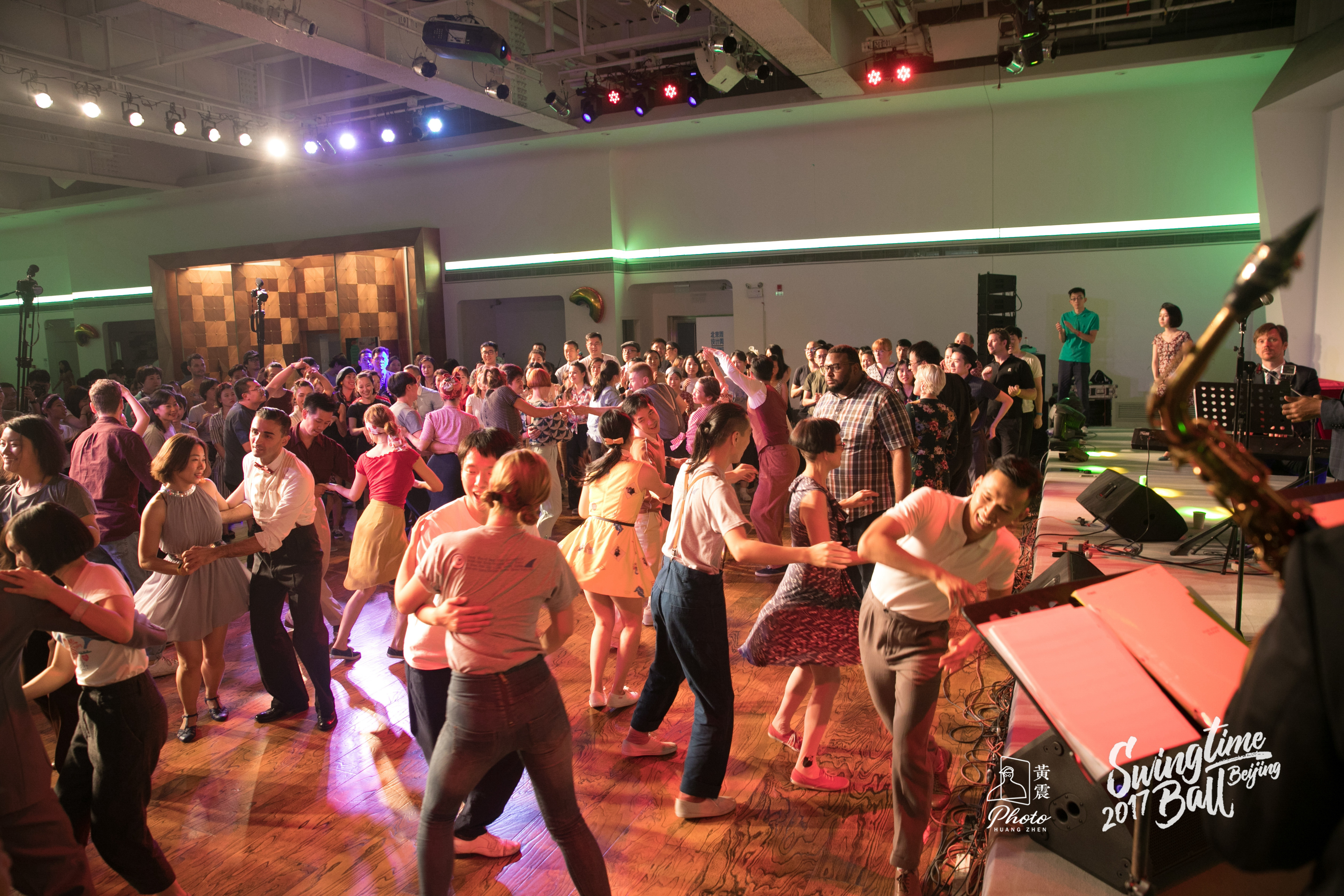 BAND 乐队 – Swingtime Ball 2019