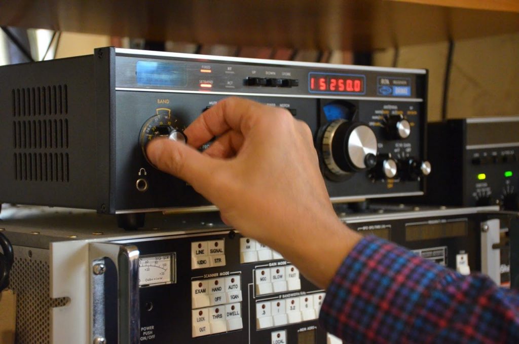 Photo tour of Dan Robinson’s receiver collection | The SWLing Post